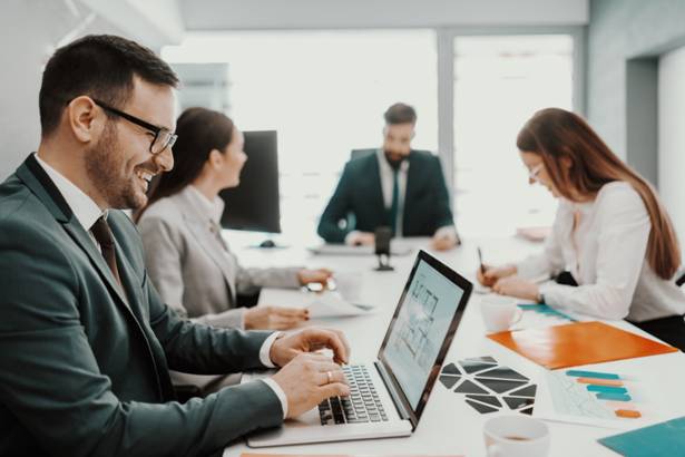 3 Ways Entrepreneurs can Adapt to Changing Market Dynamics